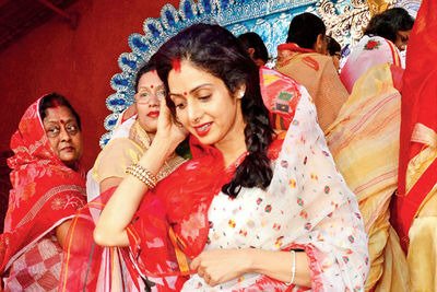 श्रीदेवी की हार्ट अटैक से मौत - The Ample News